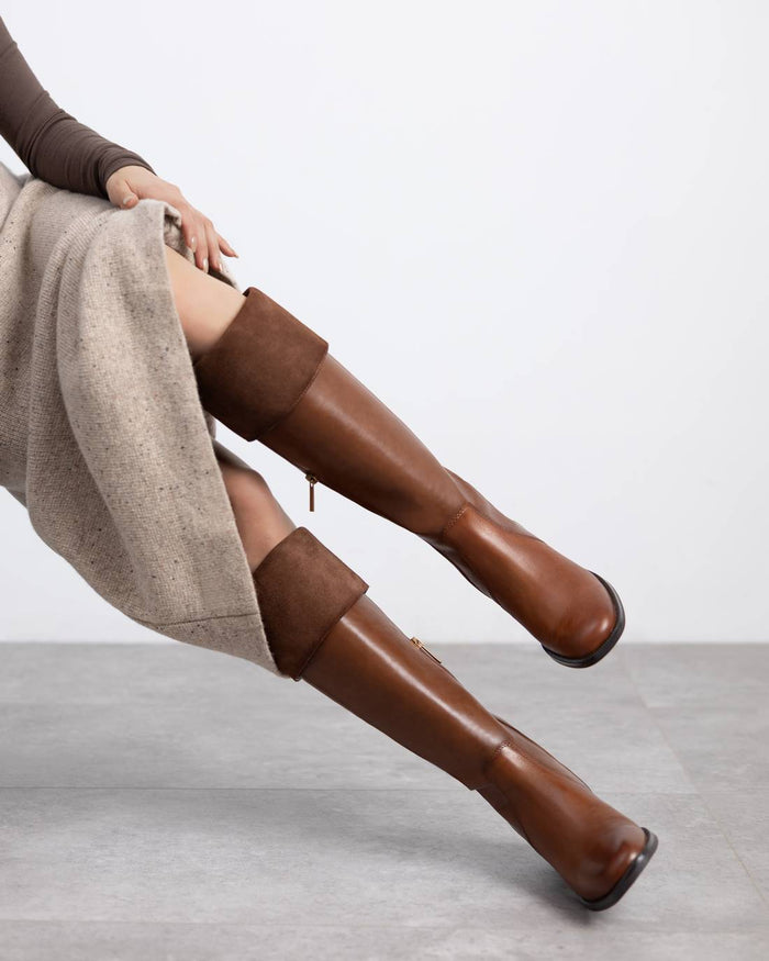 Compre botas castanhas para mulher online | Carmela Shoes